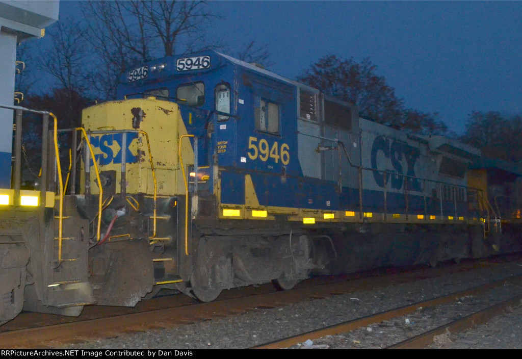 CSX B20-8 5946 trails on K532-10